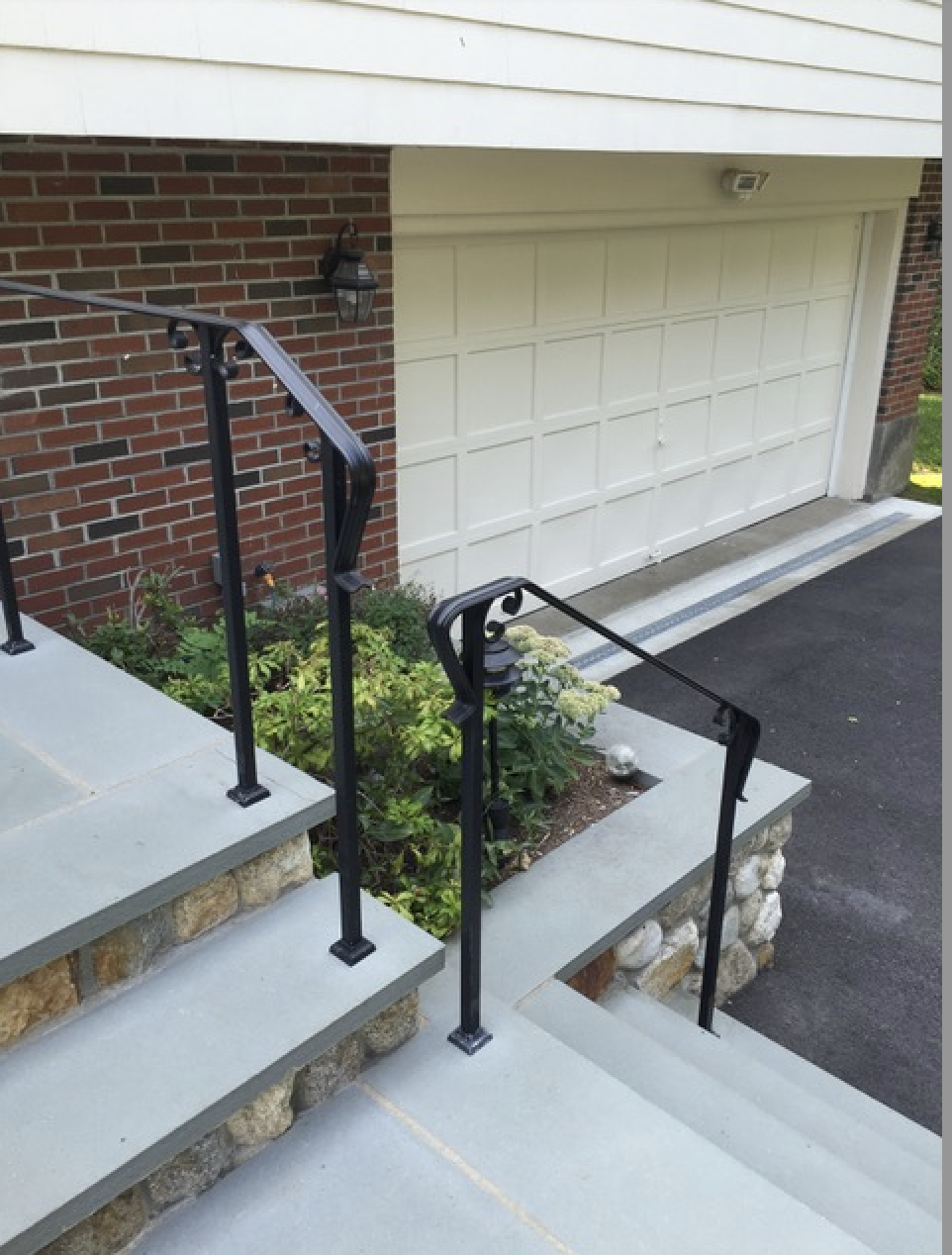 Exterior Residential Railings - Southeast Railing Co Inc